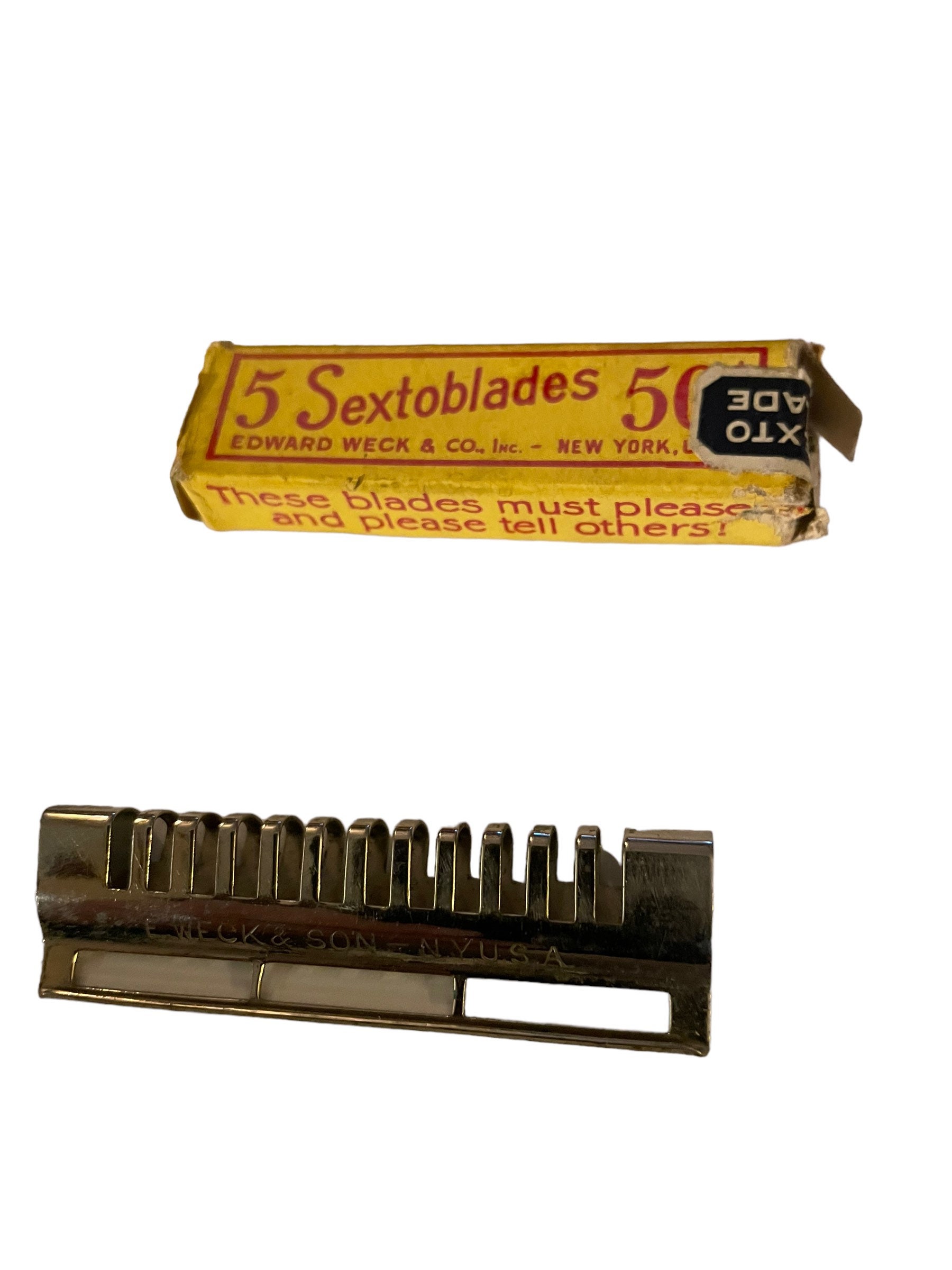 E. Weck and Co. Straight Razors Set of 2 With Accessories Antique - Etsy