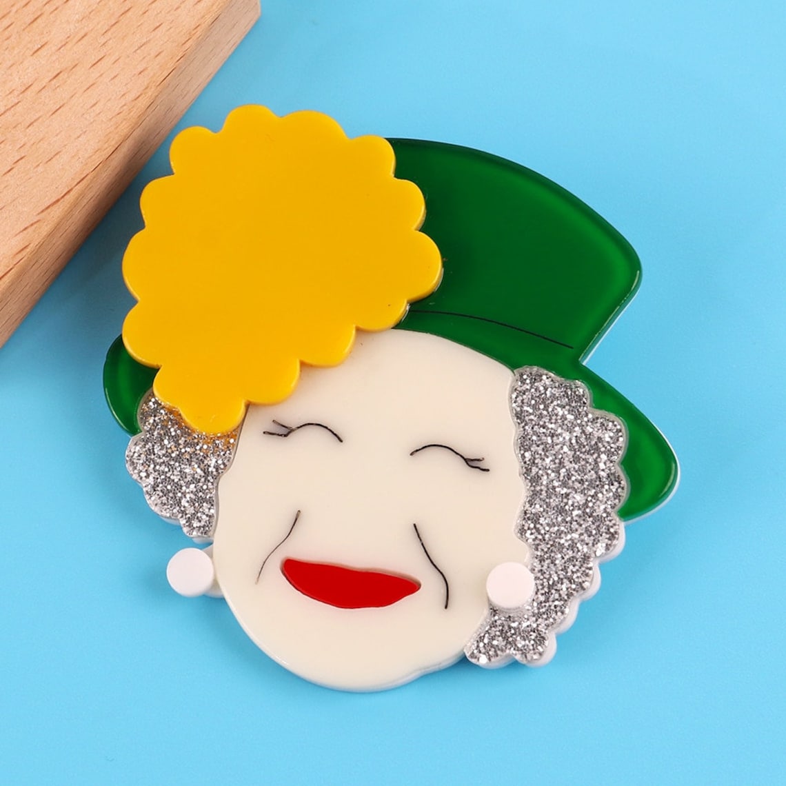 Cute Queen Elizabeth II Acrylic Brooches Lapel Pins Brooch - Etsy