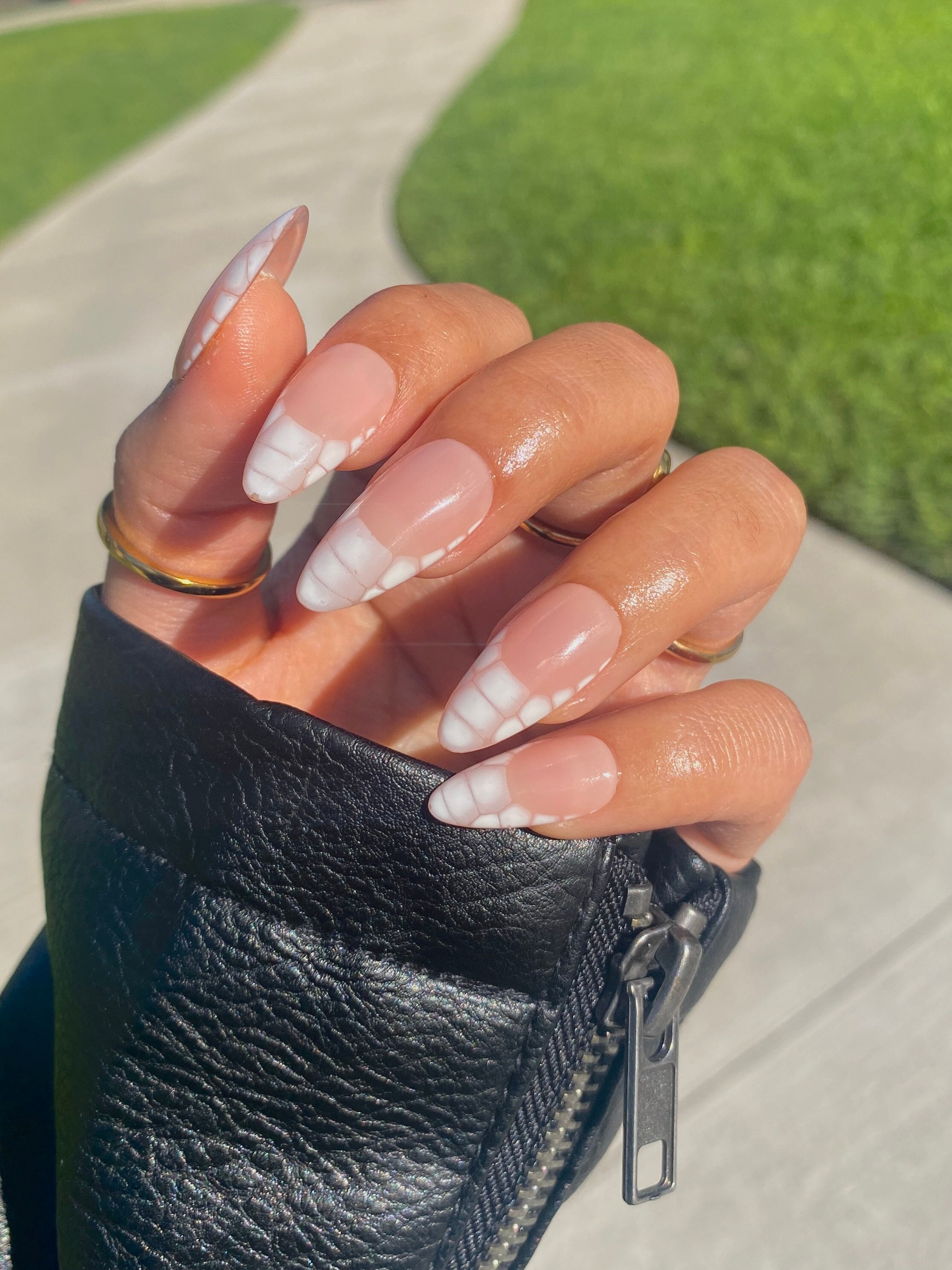 White Croc Print French Nails/ Trendy Nails - Etsy
