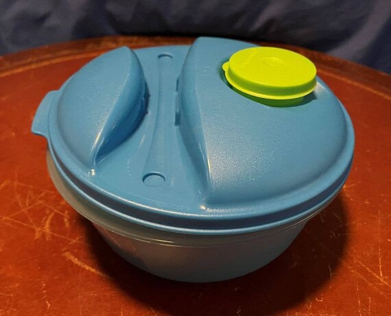 Tupperware Container Salad Dressing