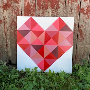 Heart Barn Quilt: Valentine's Day Wall Art, Custom Colors - Etsy