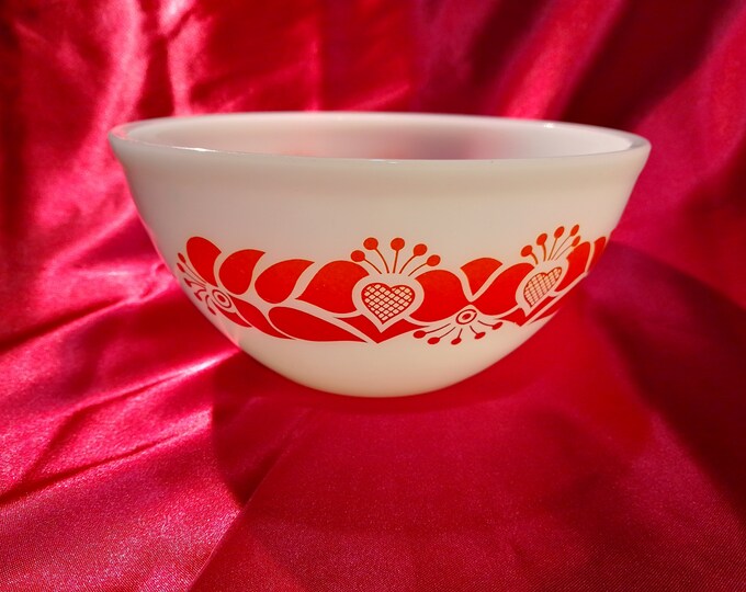 Vintage Pyrex Mixing Bowl With Red Folk Art Design - Etsy