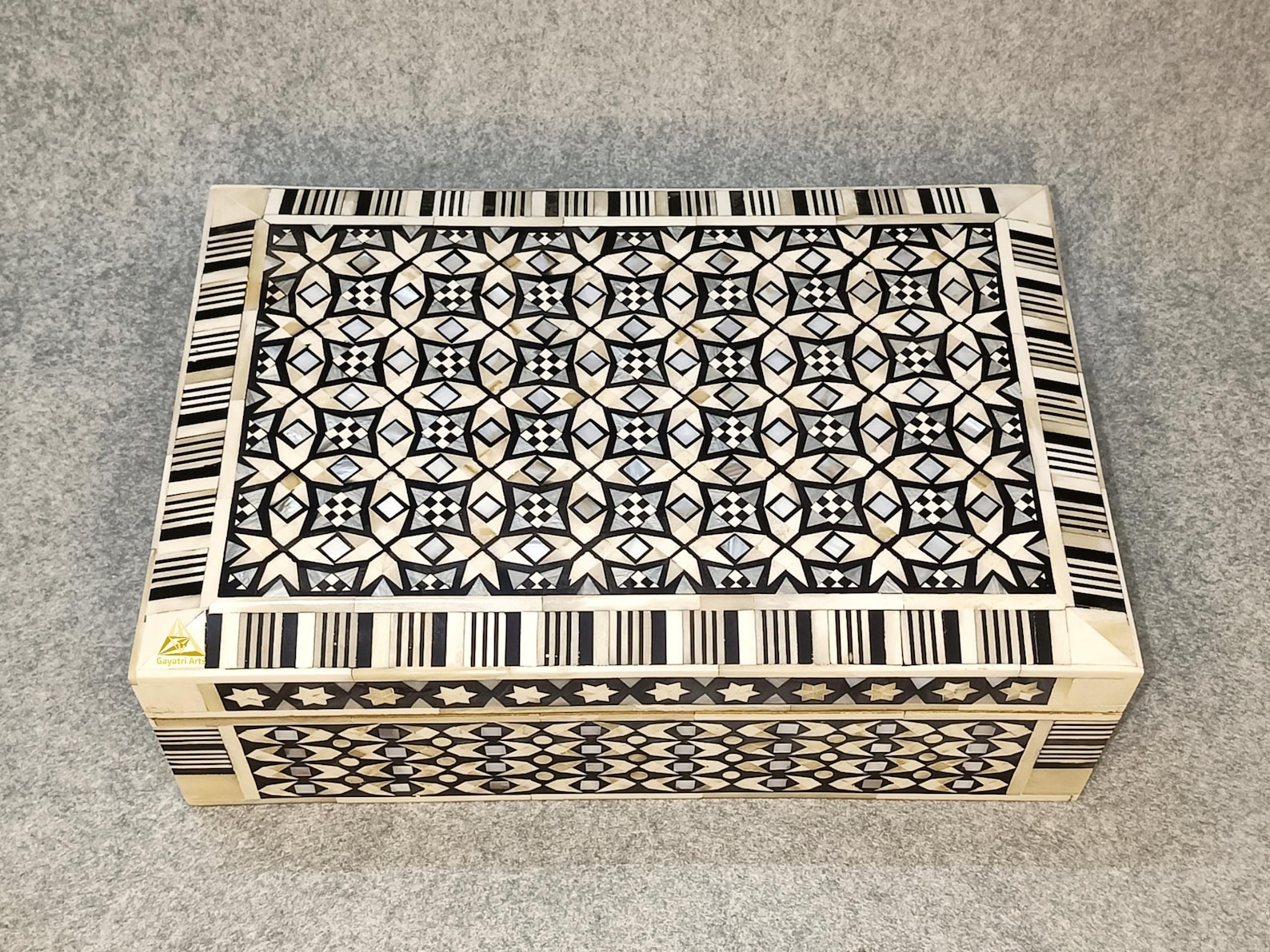 Home Decor Bone Inlay Box | Bone and Mother of Pearl Inlay Jewelry Box ...