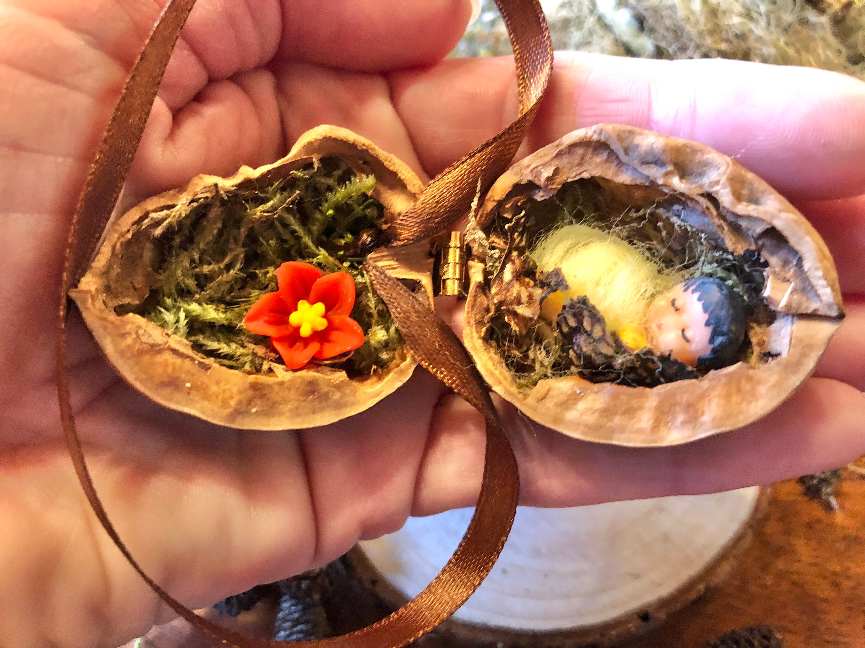 Micro Baby in Walnut Box Diorama - Etsy