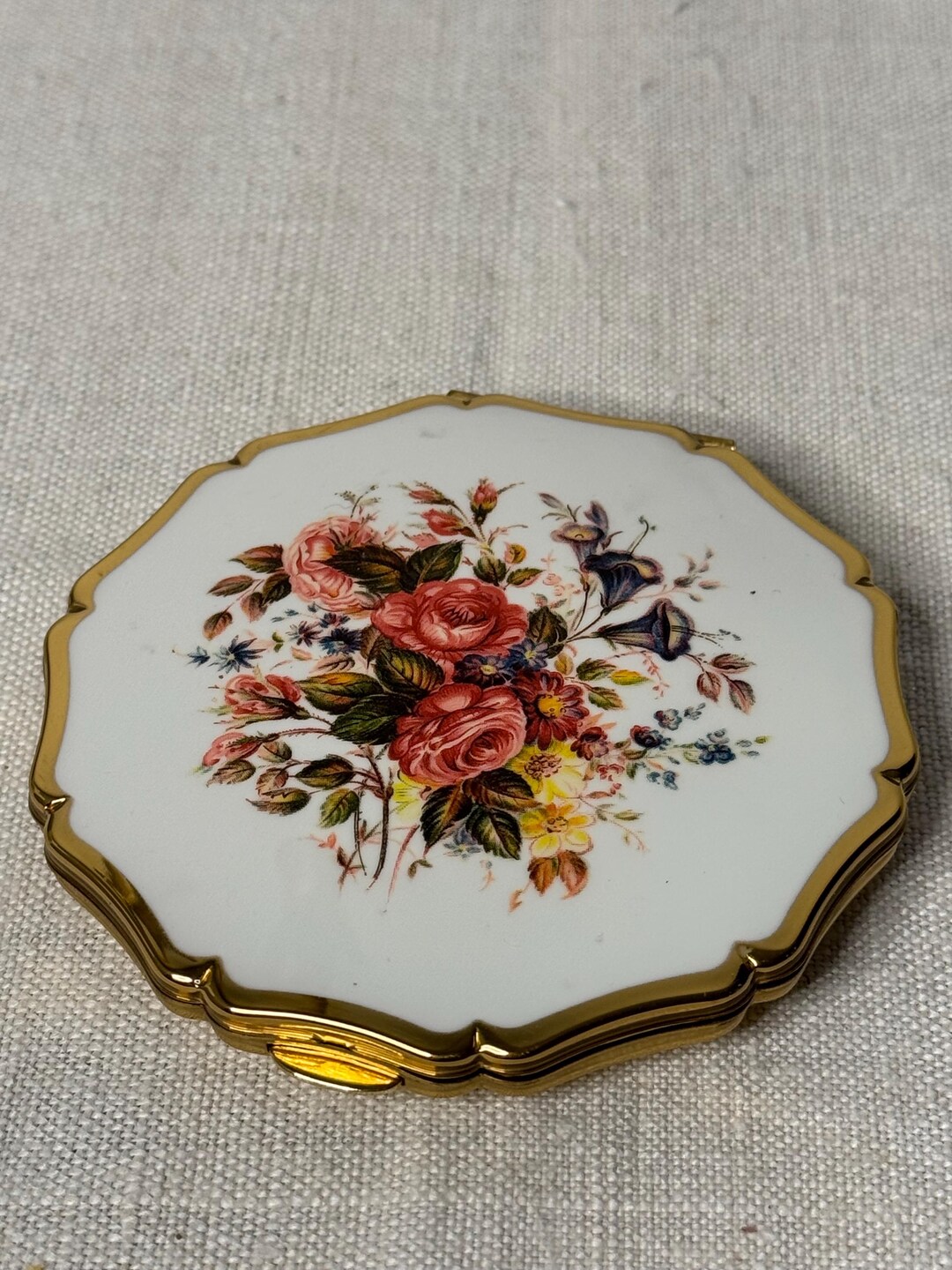 Vintage Stratton Compact Gold Tone Roses Flowers - Etsy