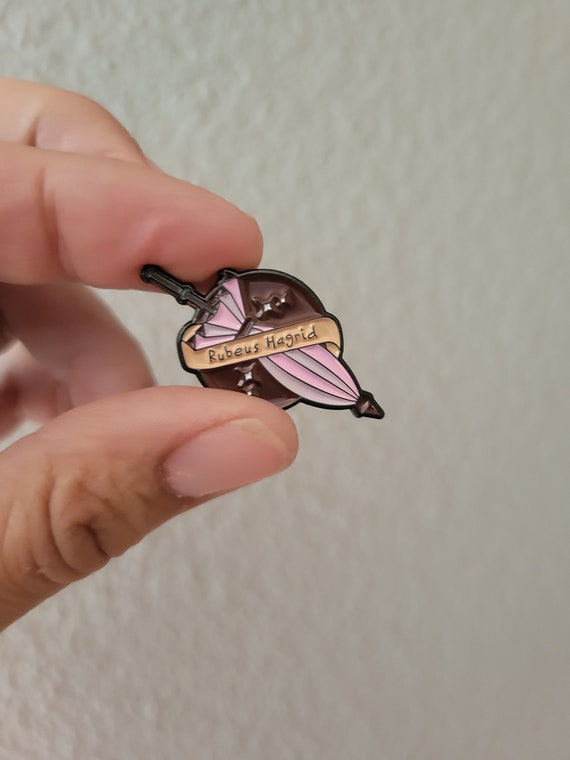 Hufflepuff Hagrid Pin - Etsy UK