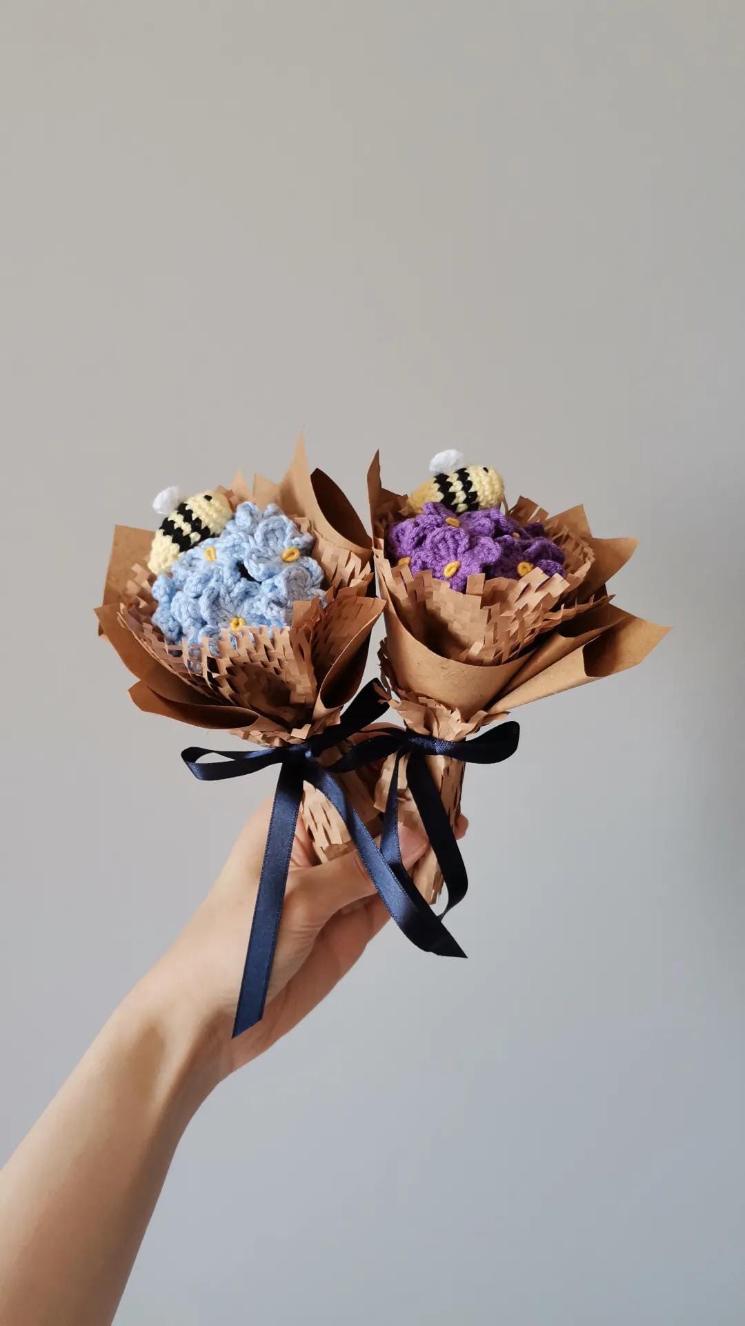 Mini Forget-me-not Flower Bouquet, Knitted Flower Bouquet, Bee Flower ...