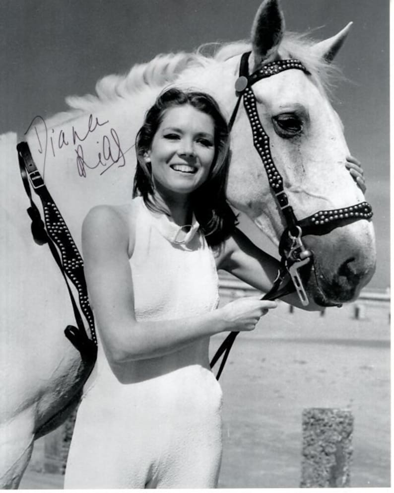 Diana Rigg Signed 8x10 Photo W/ Hologram Coa - Etsy