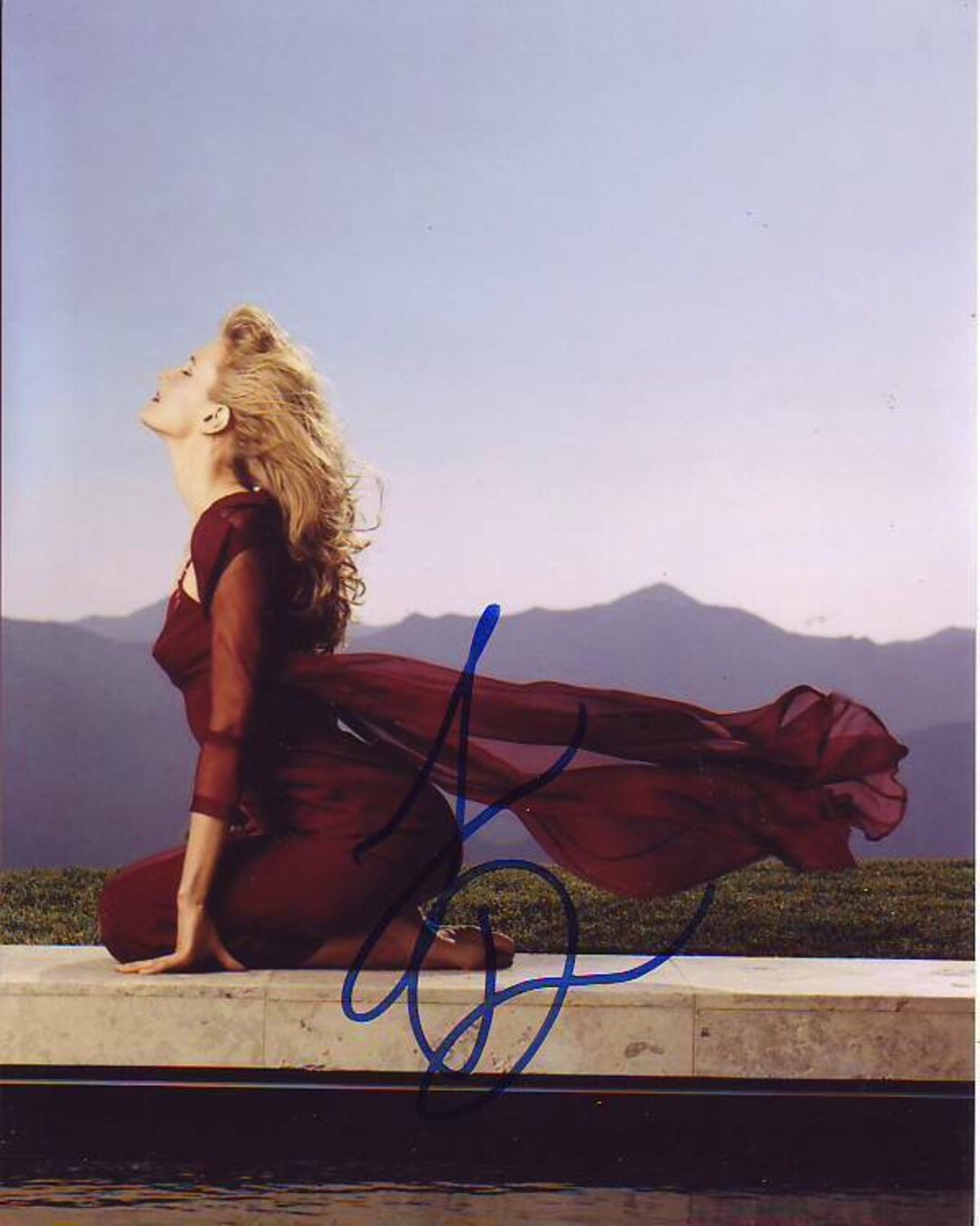 Laura Dern Signed Photo W/ Hologram Coa - Etsy