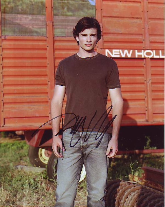 Smallville Images Clark Tom Welling Smallville Clark Kent Scene