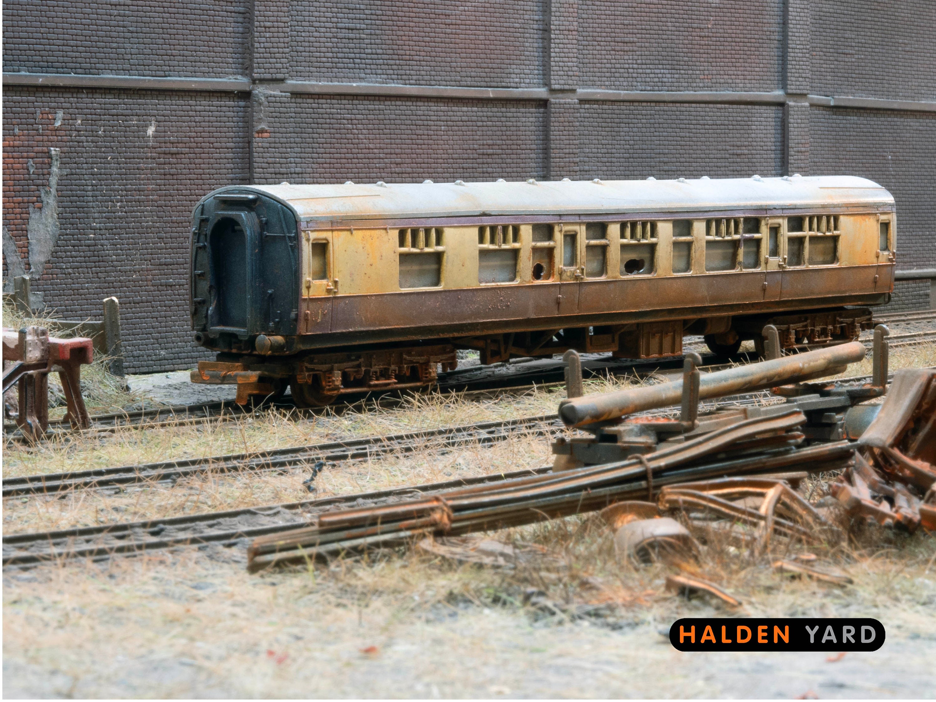 OO Gauge Coach. Abandoned MK1, Heavily Rusted and Weathered. Ref S61 - Etsy