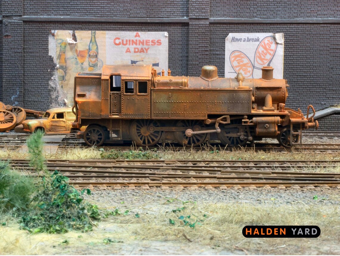 OO Gauge Scrapyard Ivatt 2-6-0 Tank Locomotive, Heavily Rusted and ...