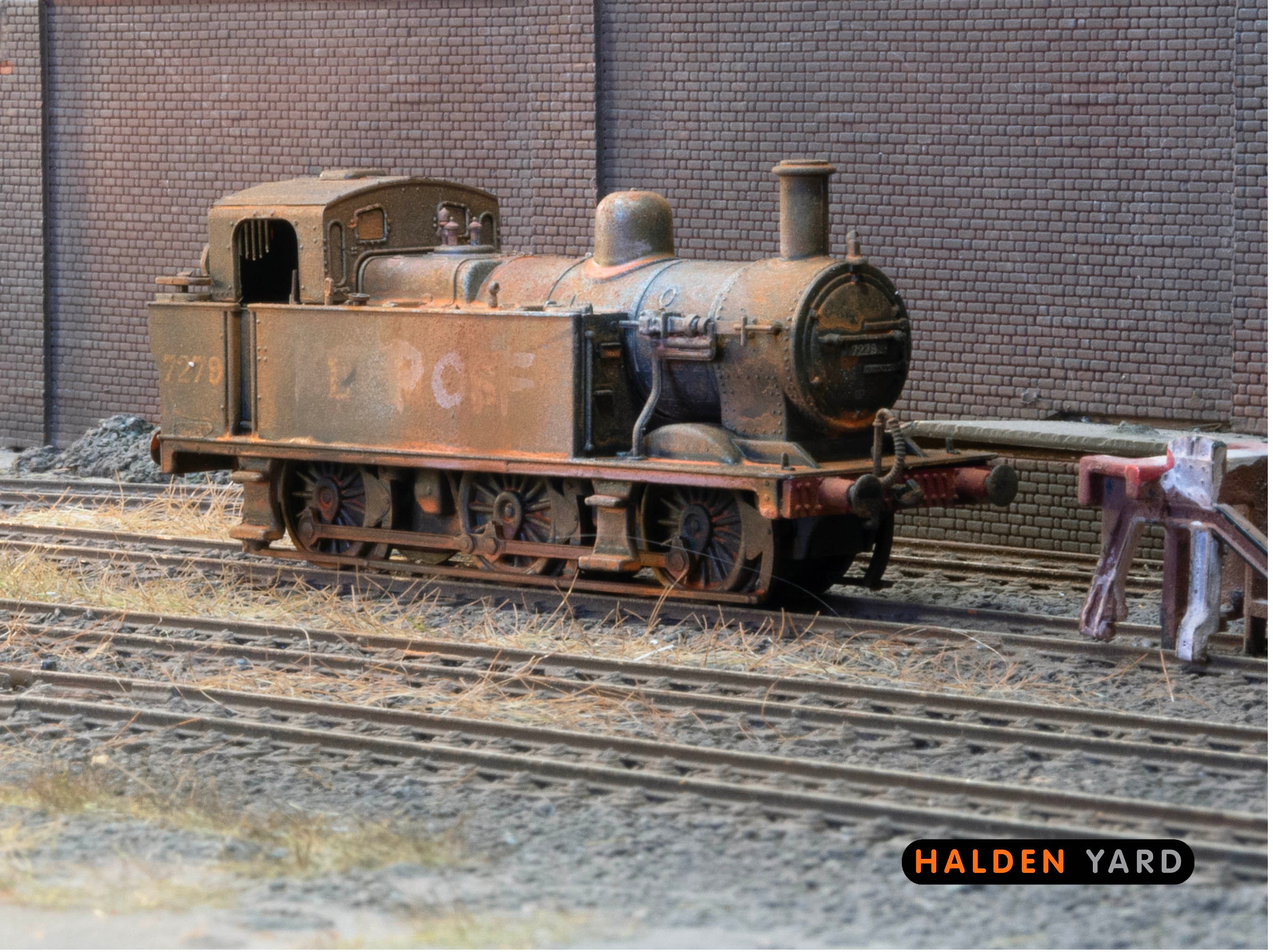 OO Gauge Scrapyard Jinty 0-6-0 Tank Locomotive, Heavily Rusted and ...