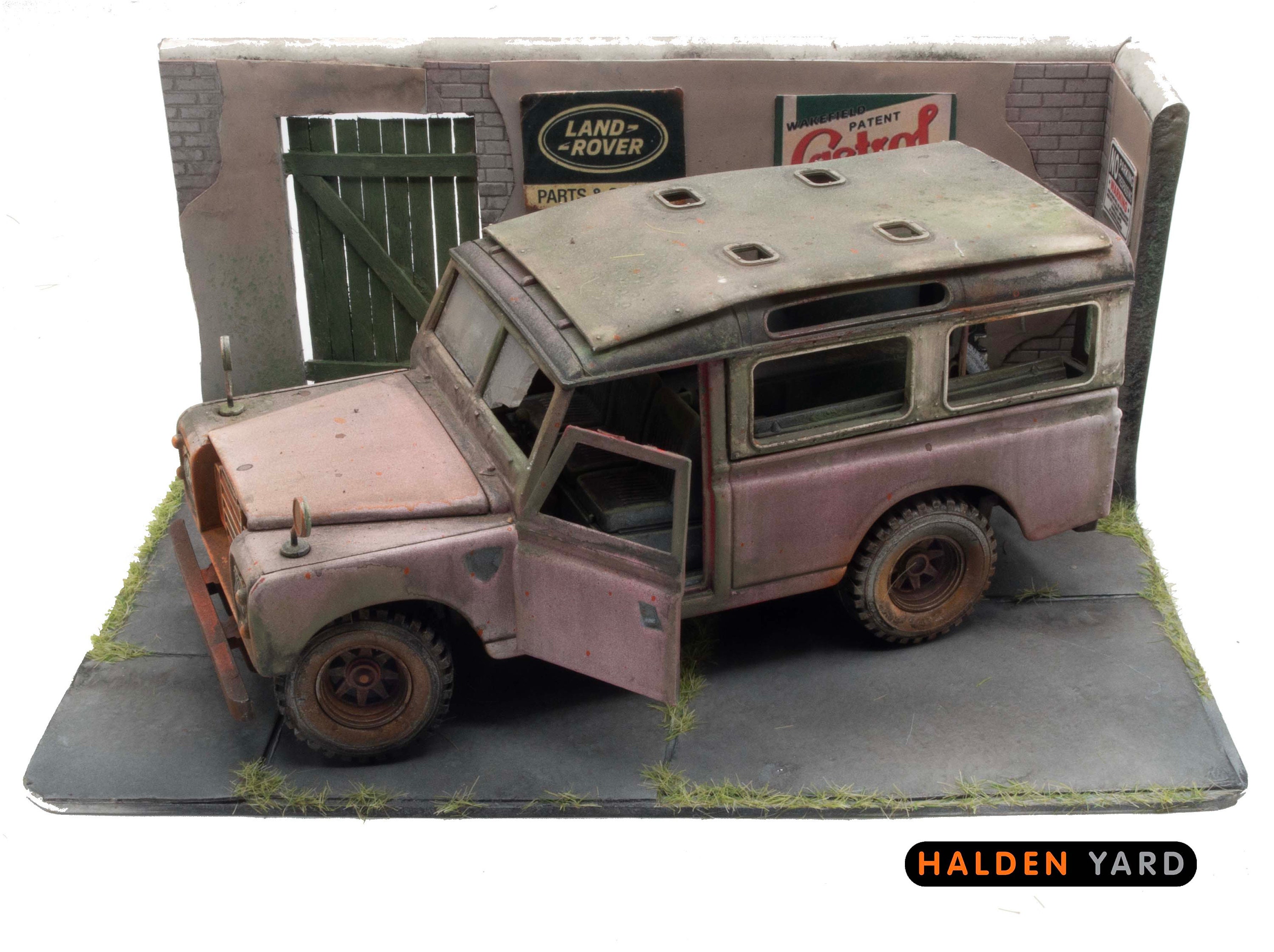 Land Rover Series II. 1/24 Scale Diorama. - Etsy UK