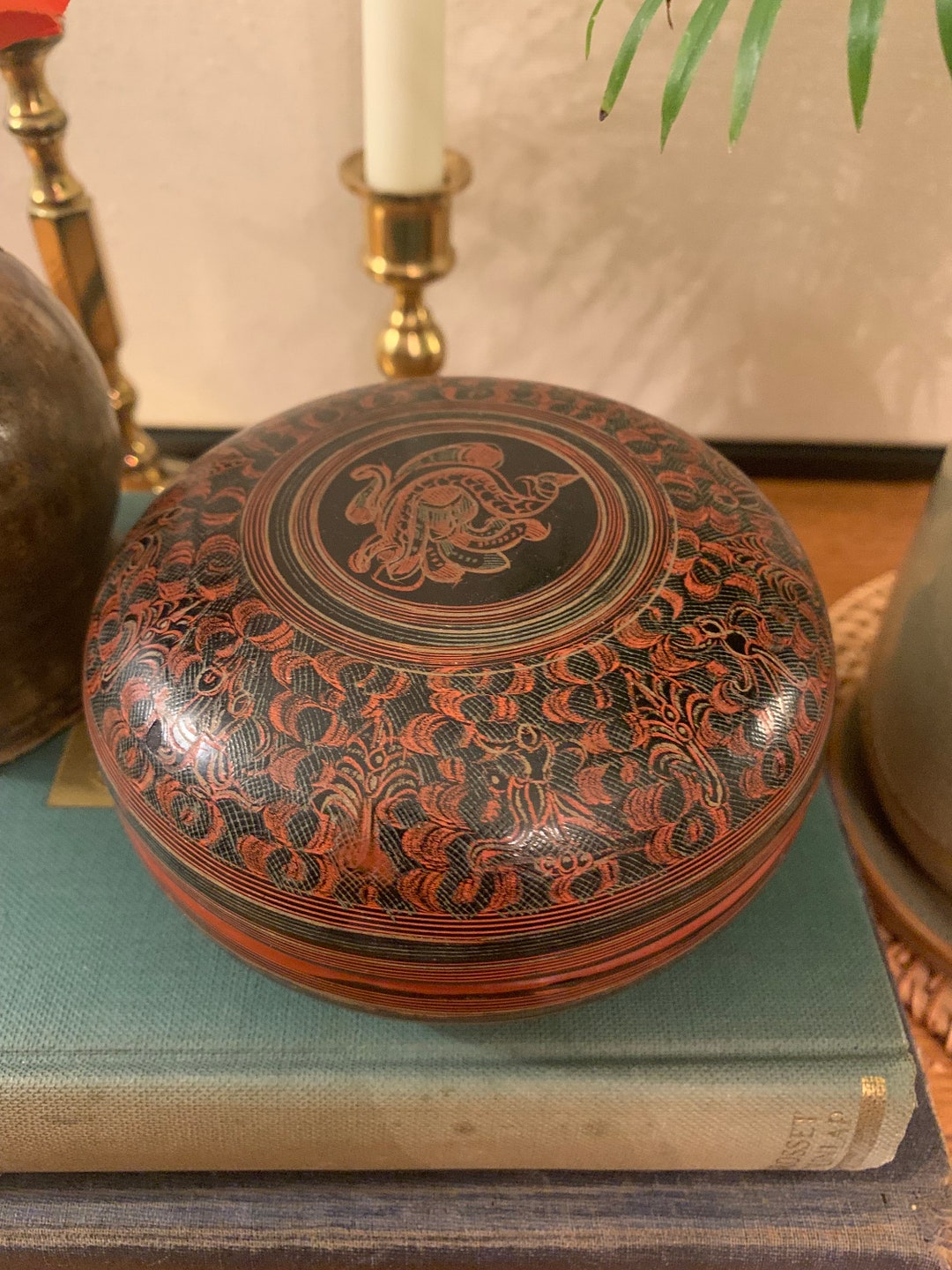 Vintage Burmese Lacquered Round Lidded Bowl With Six Lacquered and Hand ...