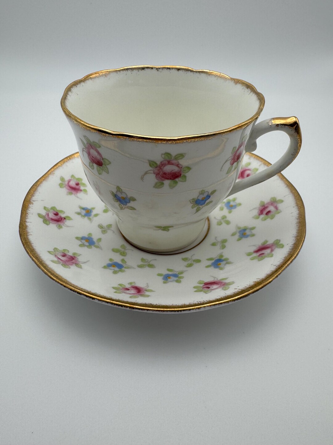 Vintage Salisbury Crown China Roses Tea Cup and Saucer, England - Etsy