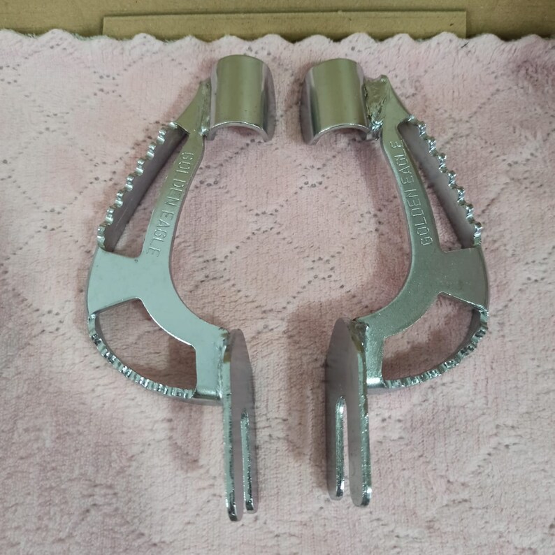 Vintage 80s/90s NOS & Old School BMX Pyramid GT Style Chrome Frame ...