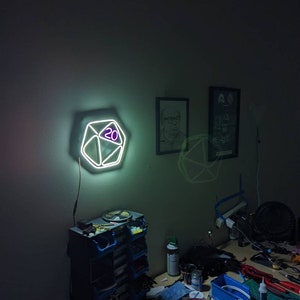 D20 Dice Dnd Roleplaying Neon Sign LED, Wall Art, Trendy Neon Sign ...