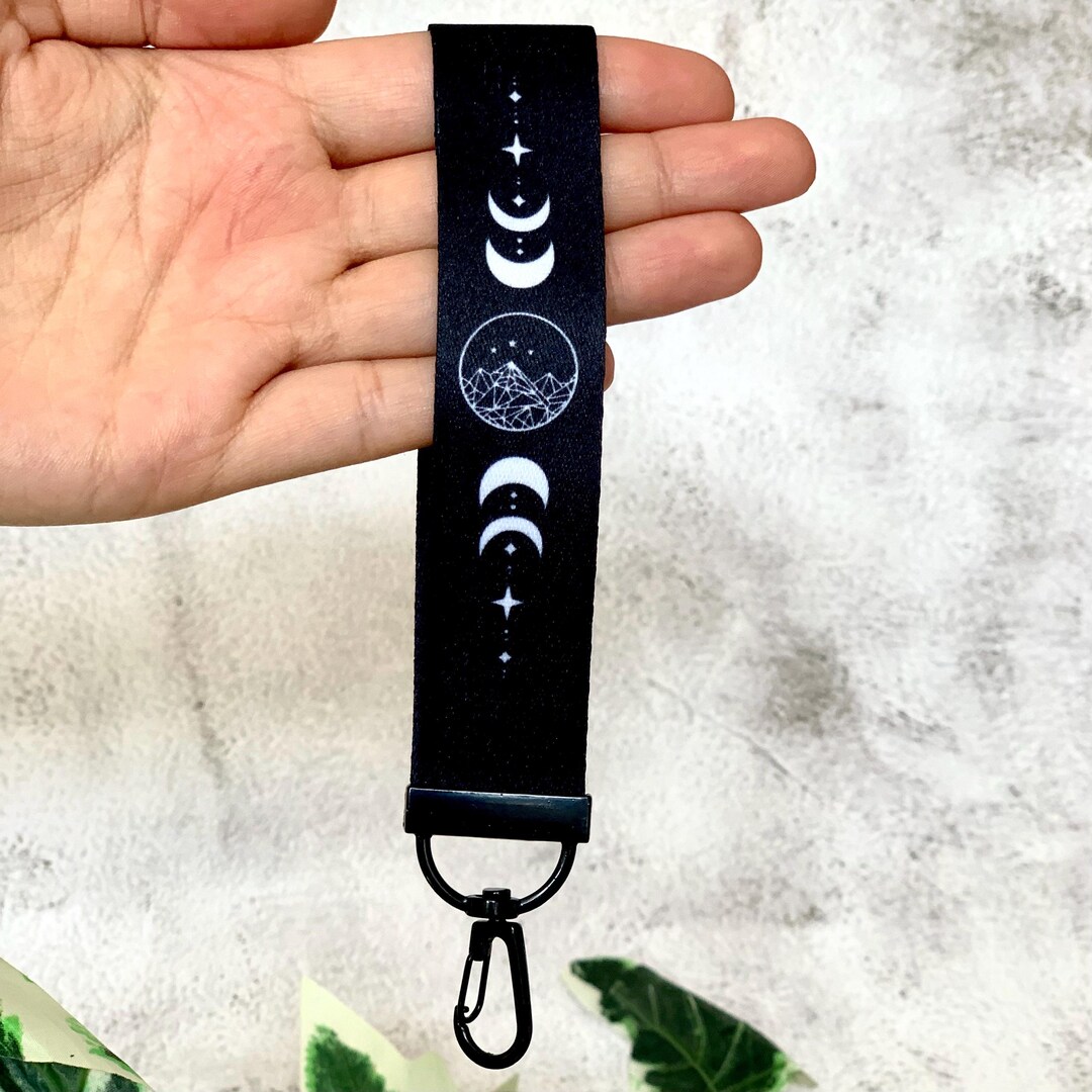 ACOTAR Inspired Wristlet Keychain - Double-sided - SJM - Etsy