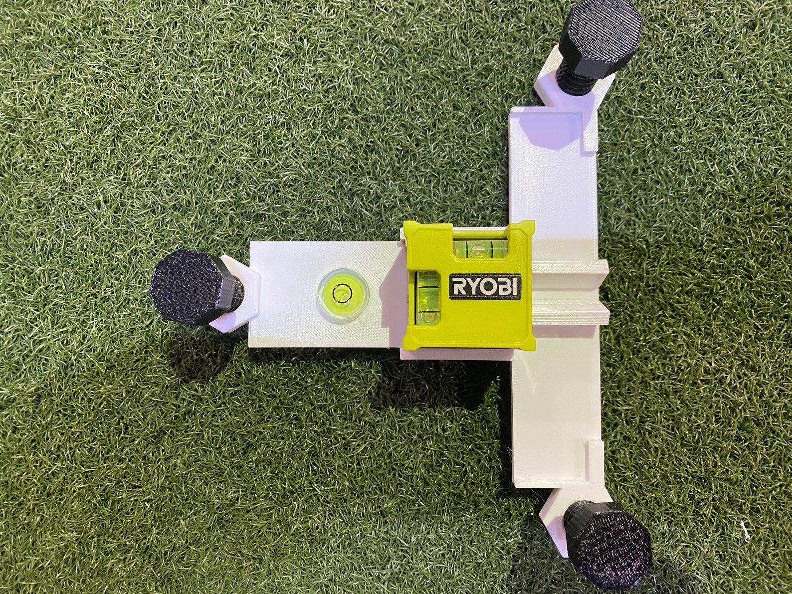 Garmin R10 Alignment and Leveling Stand, Improve Your Accuracy and ...