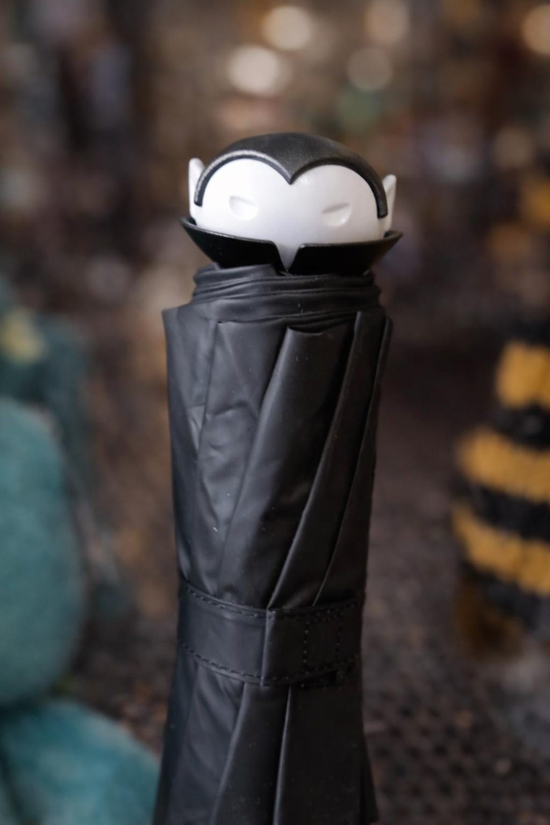 Vampire Bat Print Folding Umbrella – Dracula Handle, Black - Etsy