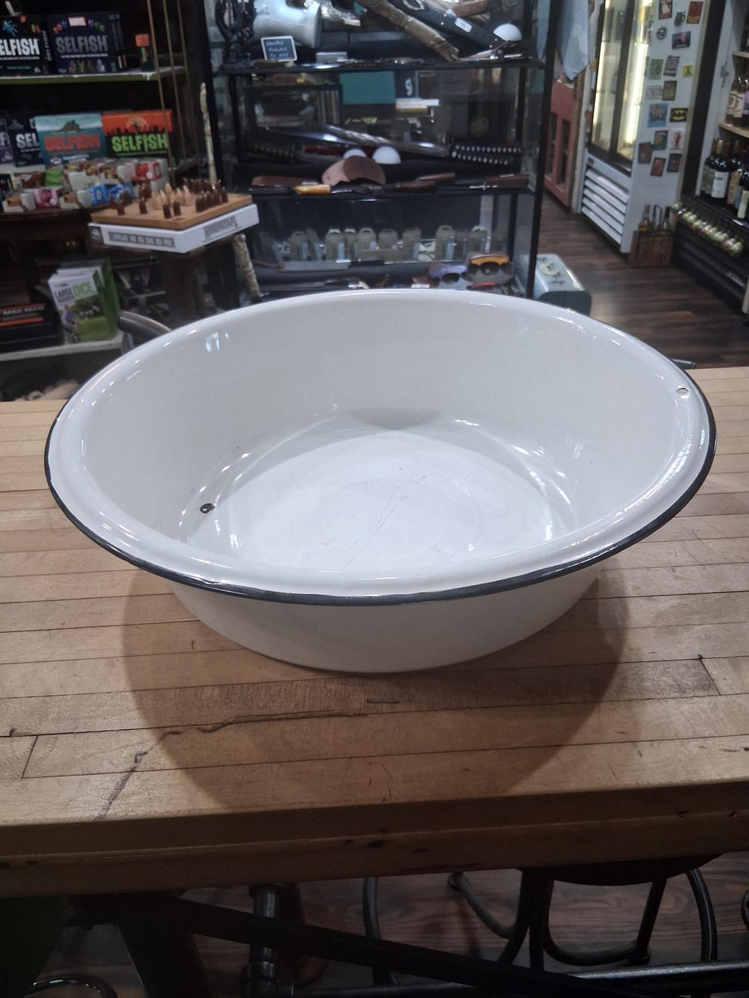 Vintage White Enamel Basin With Black Rim – 16” Diameter - Etsy