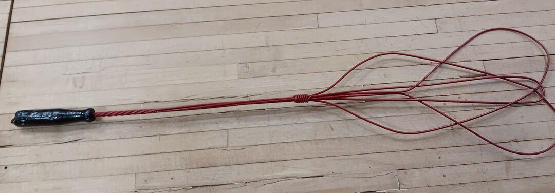 Vintage 34 Inch Metal Wire Rug Beater With Wooden Handle - Etsy