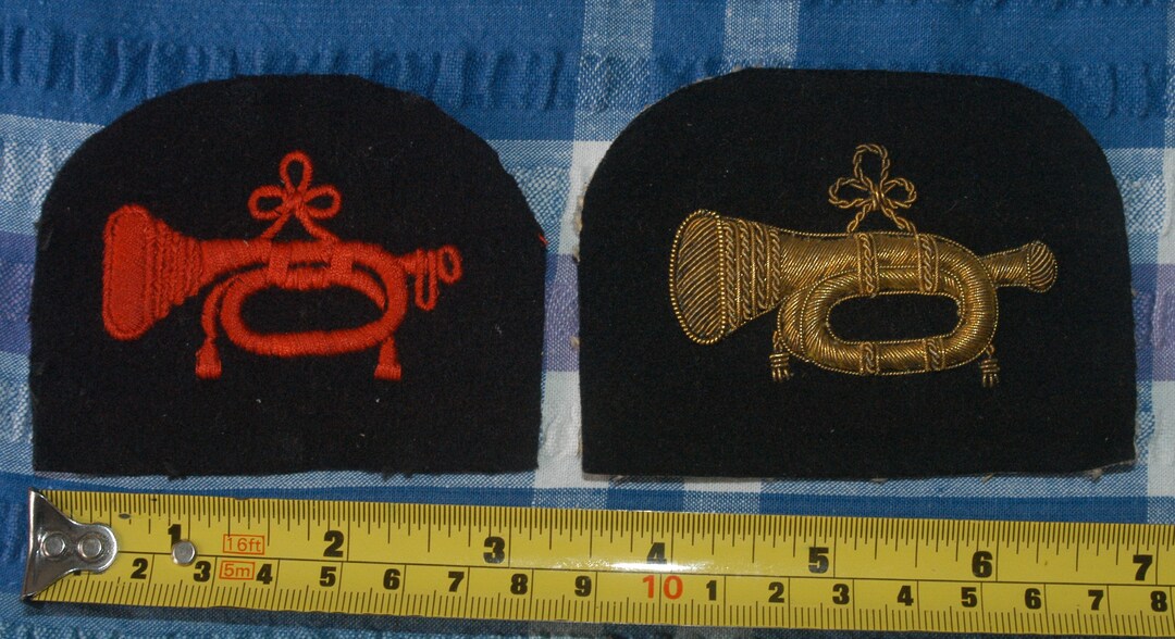 WW2 Royal Navy Bullion Bugle Trade Badges Gold Wire and Red Stitched ...