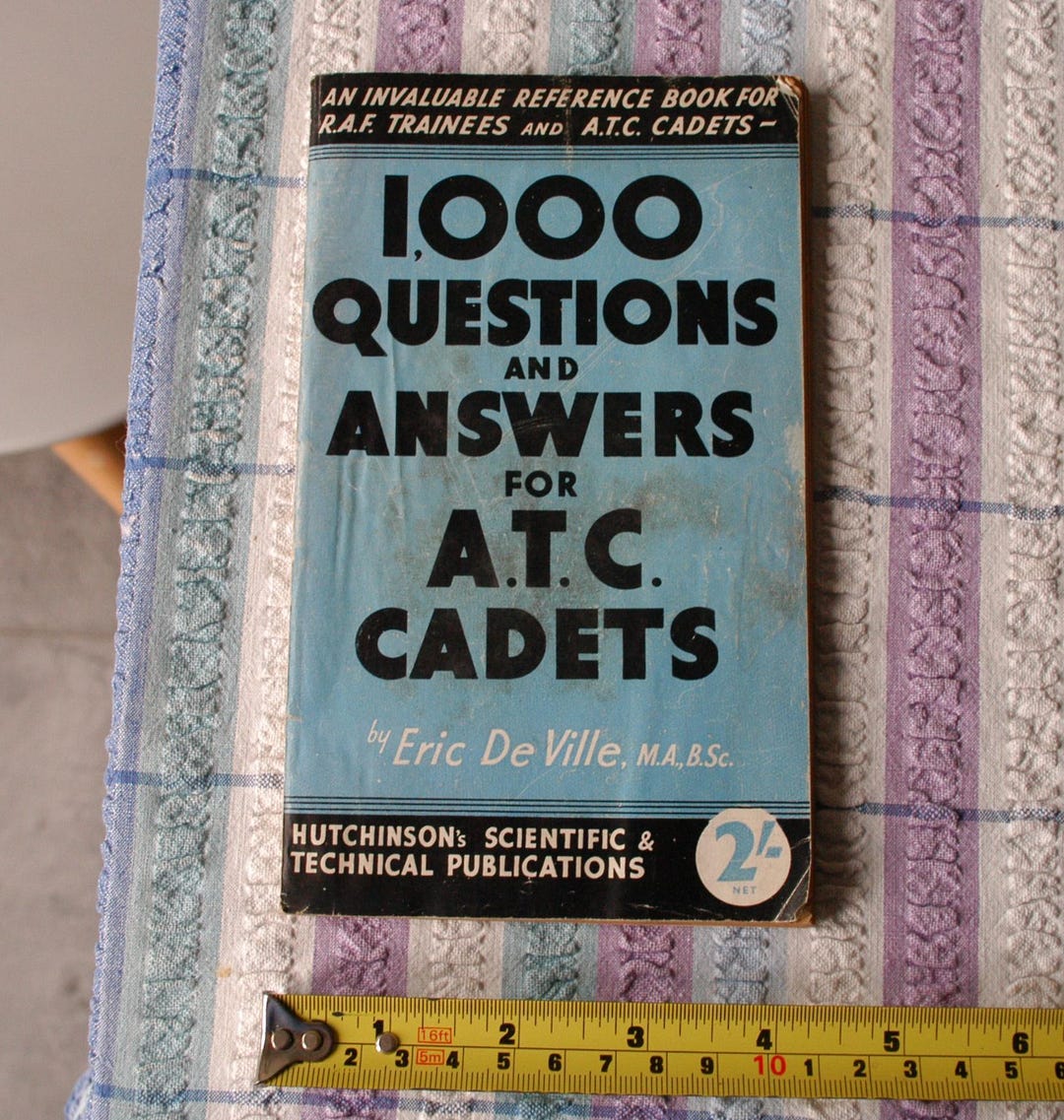 WW2 Rare Publication 1,000 Questions and Answers for ATC Cadets Eric De ...