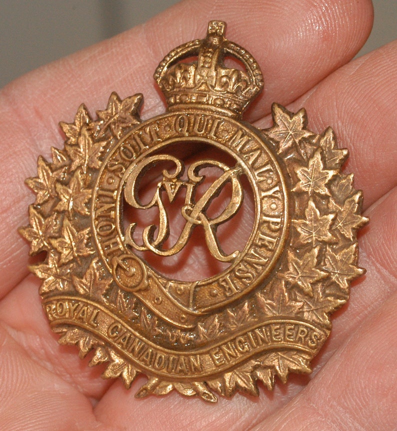WW2 Brass Cap Badge Royal Canadian Engineers GRVI Copper Lugs No Split ...