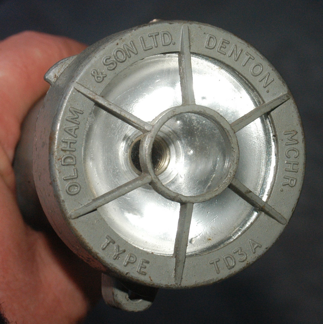 Vintage WW2 Grey Torch Used in RAF Bombers 5A/4190 Crows Foot - Etsy