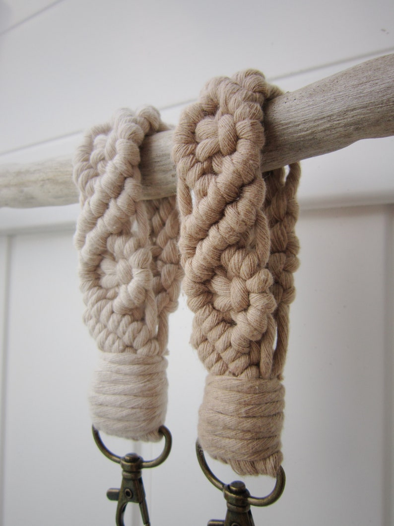 Finger Loop Keychain | Macrame Keychain | Boho Keychain | Bag and ...
