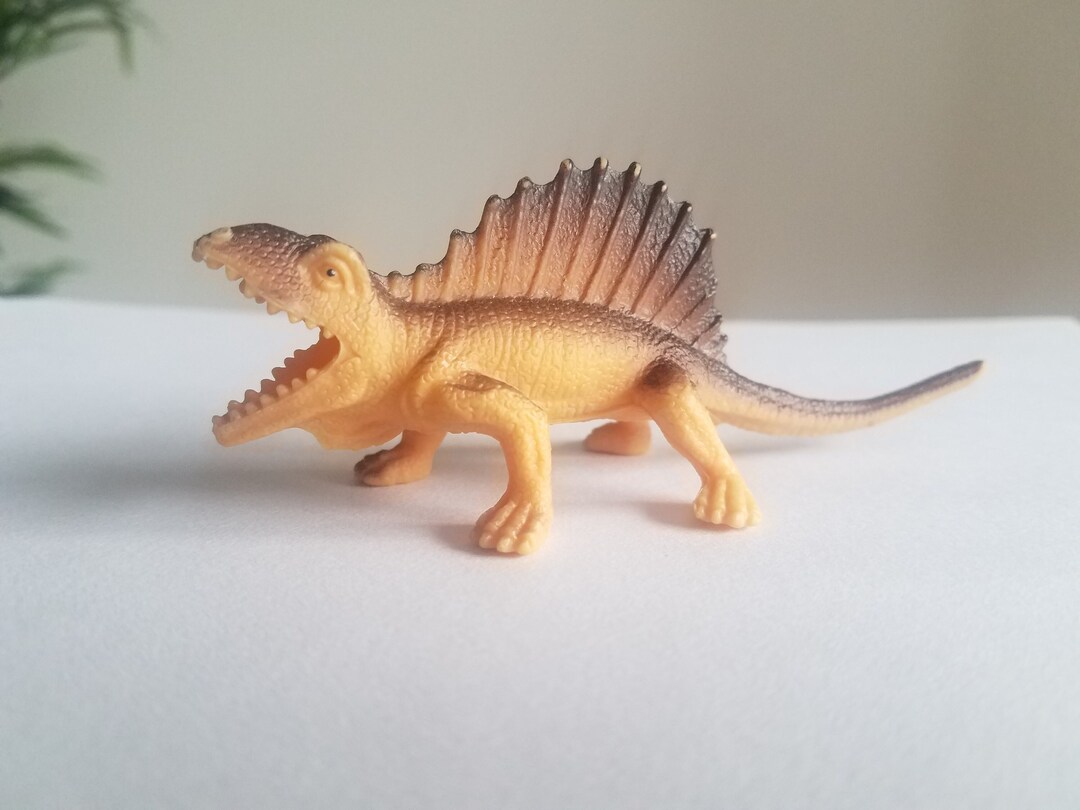 Vintage Dimetrodon Painted Miniature Ideal for Dungeons and Dragons and ...