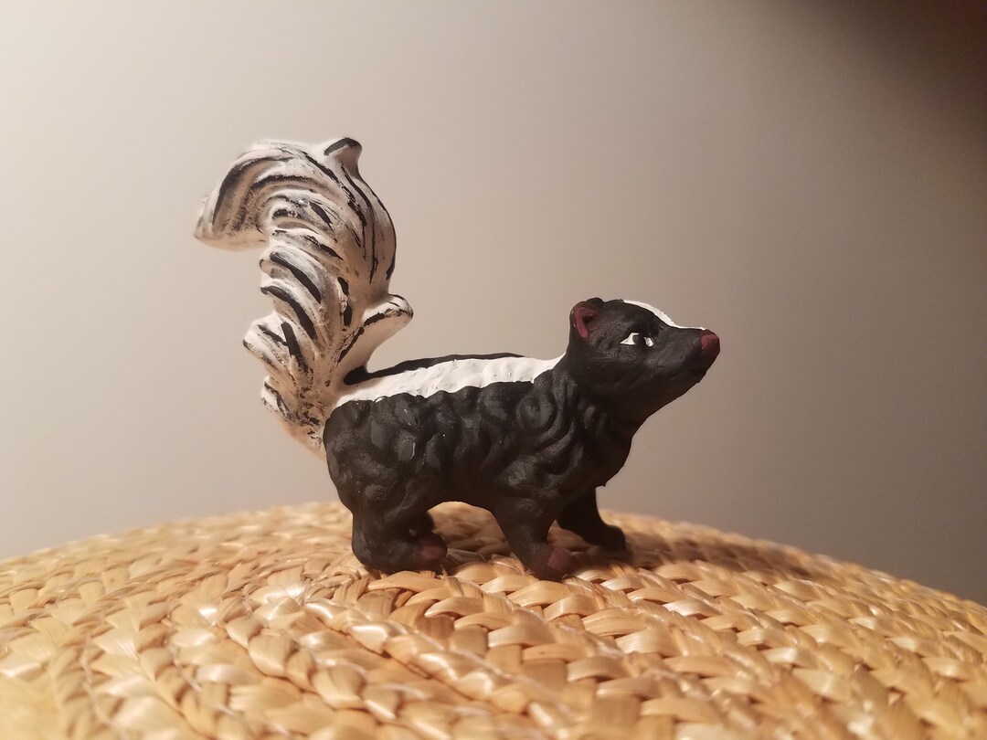 Skunk/ Polecat Re-painted Miniature Ideal for Dungeons and Dragons and ...