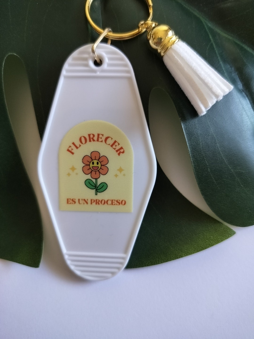 Florecer Es Un Proceso Keychain | Spanish Motel Keychain | Vintage ...