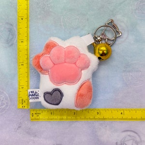 Squishy Kitty Toe Beans Keychain - Etsy