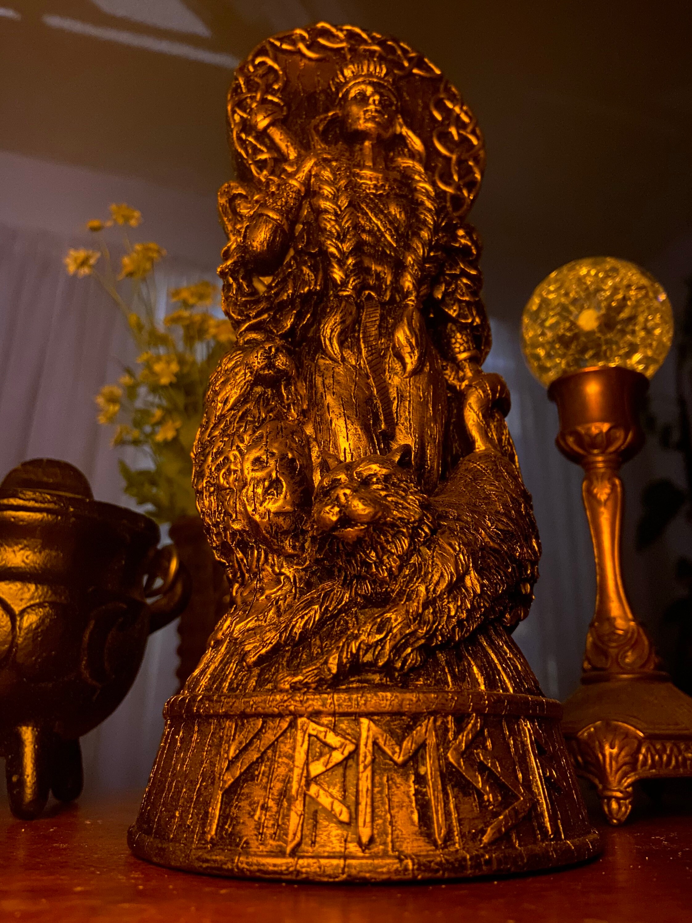 FREYJA RESIN STATUE Goddess of Love, Magic, and Witchcraft Norse ...