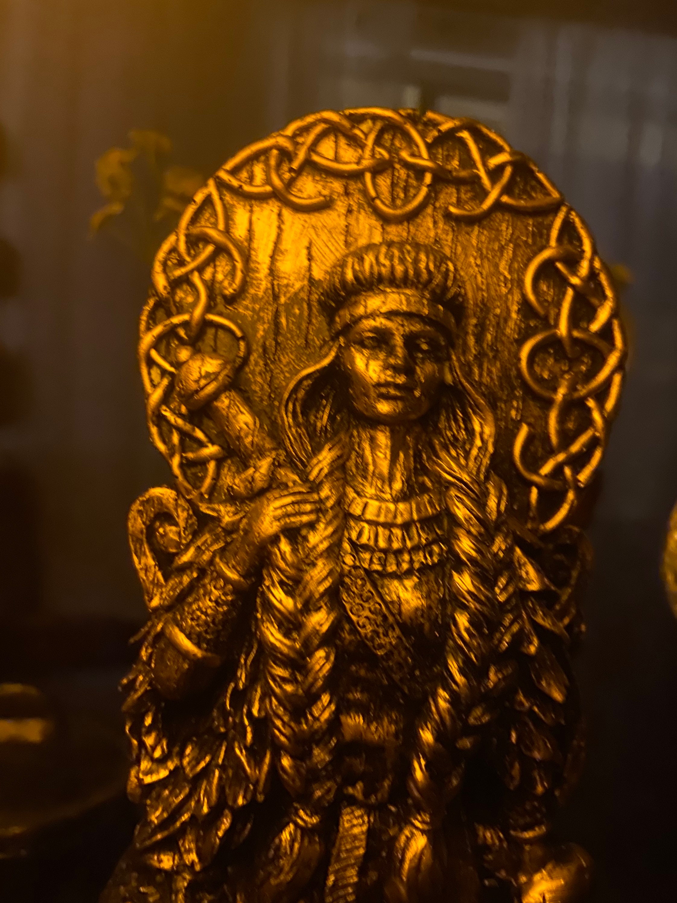 FREYJA RESIN STATUE Goddess of Love, Magic, and Witchcraft Norse ...