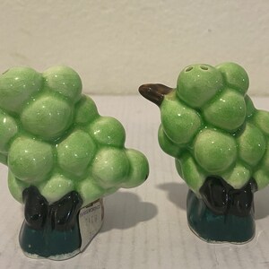 Vintage Anthropomorphic Grape Shakers - Etsy