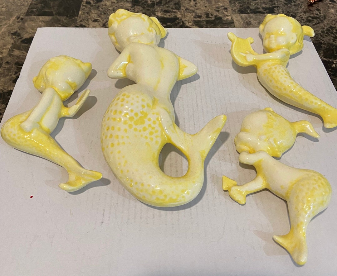 Vintage Four Piece Yellow and White Wall Plaques - Etsy
