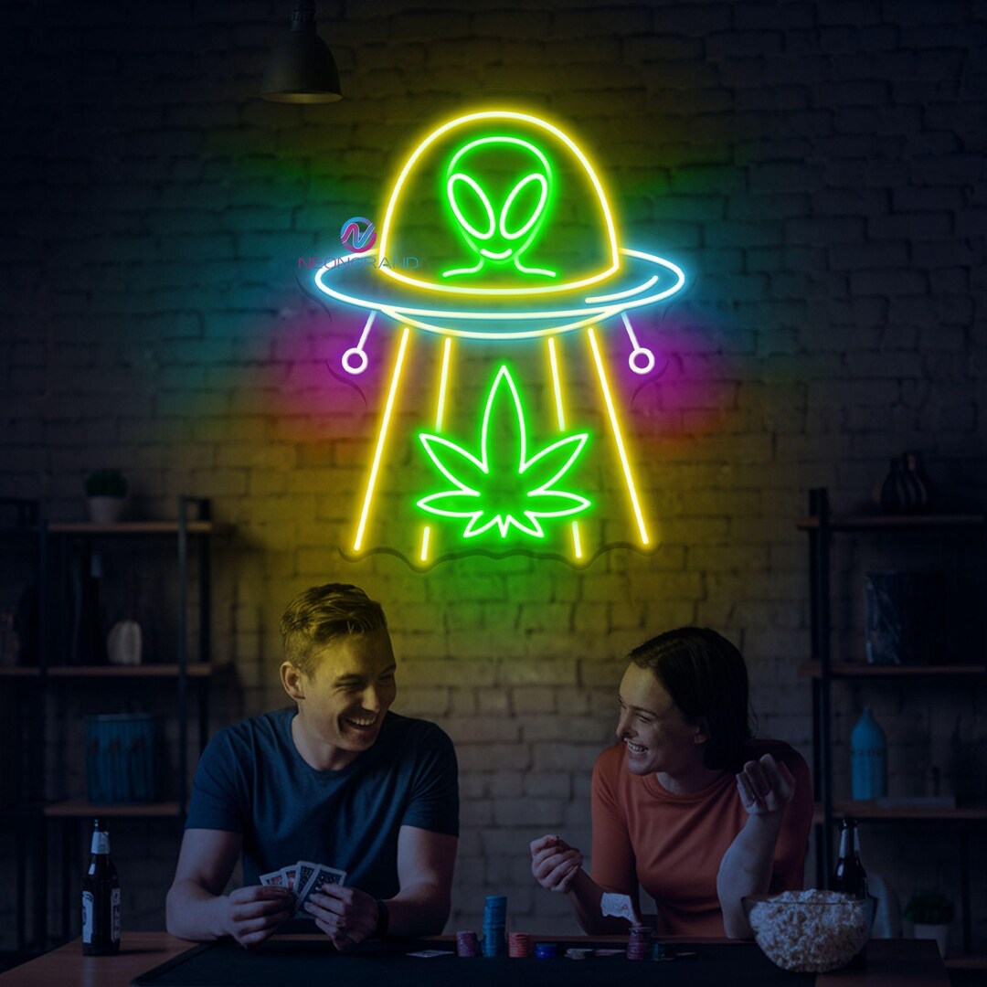 Alien UFO Weed Leaf Led Sign UFO Weed Leaf Alien Smoking Neon Sign UFO ...