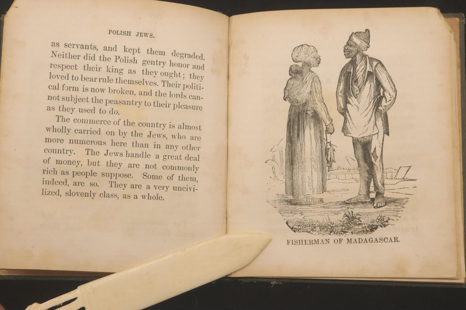 Rare 1854 Panorama of National Costumes Book – Brockett Hutchinson ...