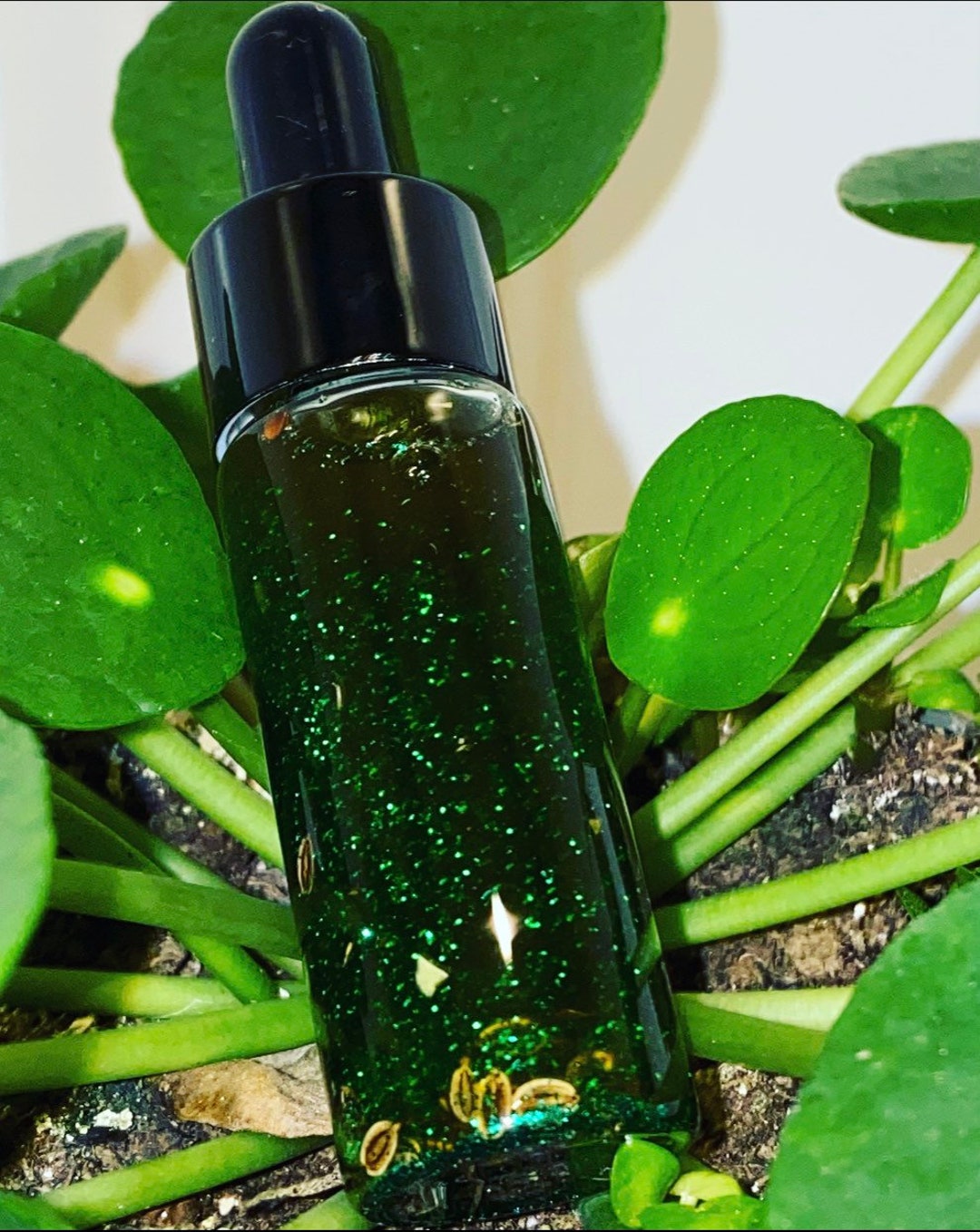 Money Magnet Oil ~ Prosperity Oil ~ Attract Money ~ Money Drawing Oil ...