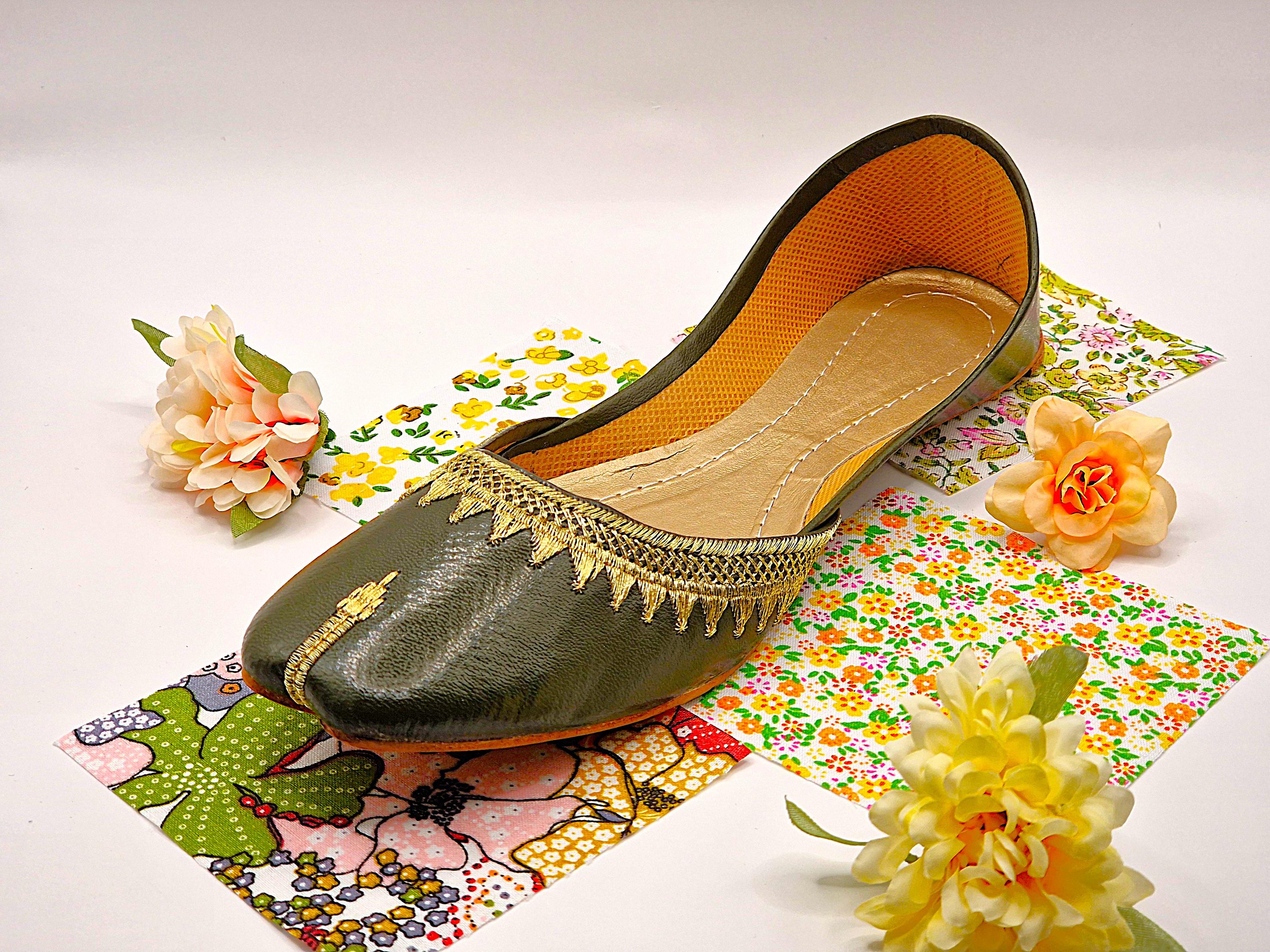 Green Pakistani Indian Khussa Traditional Women Shoe Jutti Embroidery ...