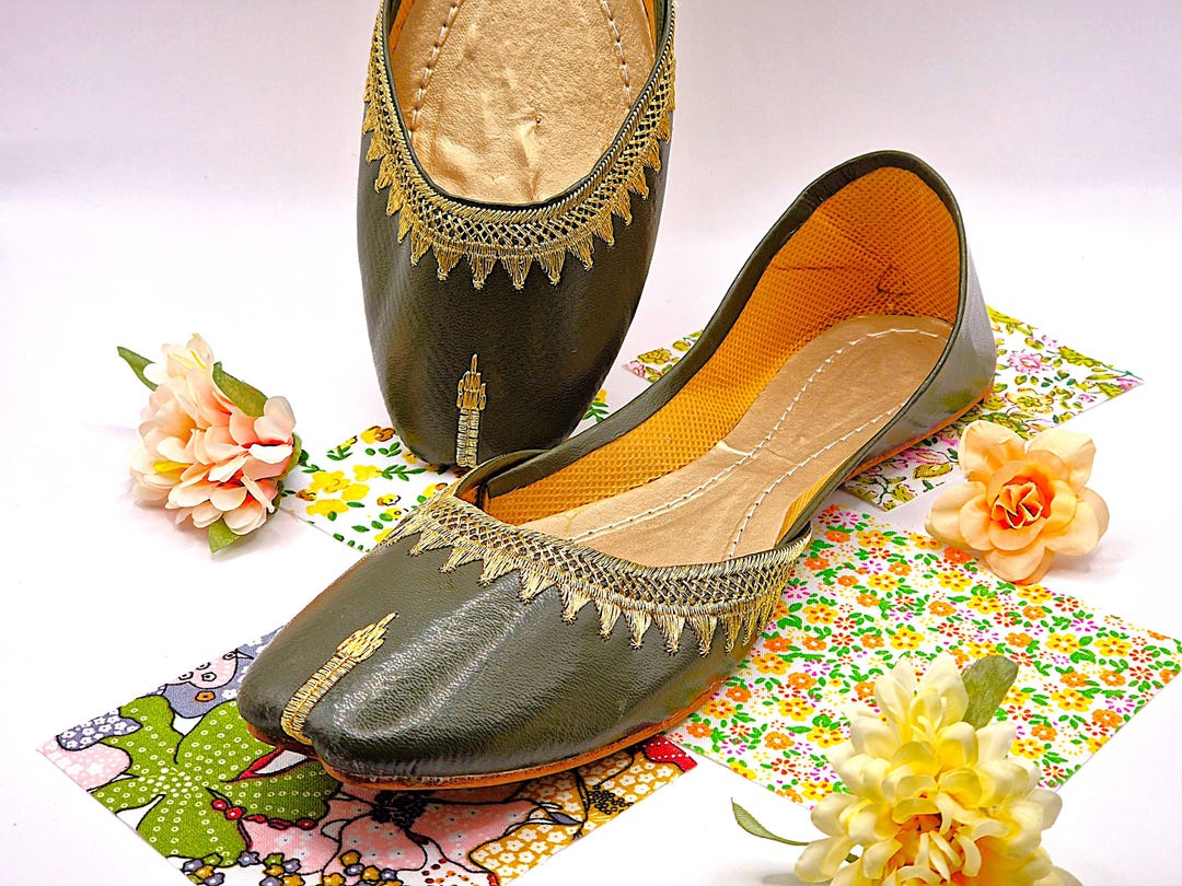 Green Pakistani Indian Khussa Traditional Women Shoe Jutti Embroidery ...