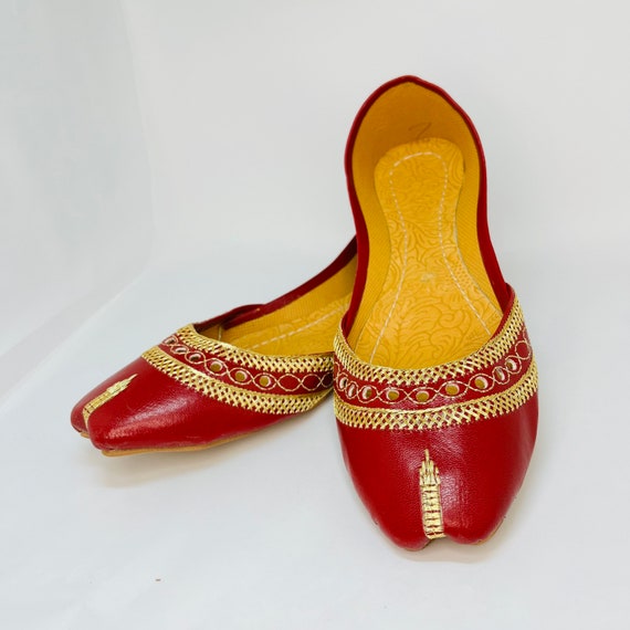 Red Pakistani Indian Khussa Traditional Women Shoe Jutti - Etsy