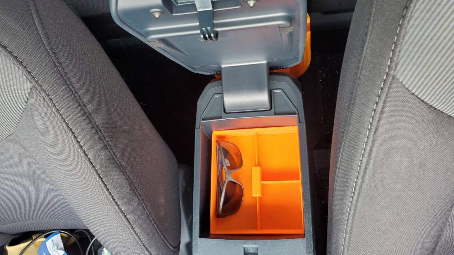 The Divider: Ford Maverick Center Console Tray Divider FITS - Etsy Canada