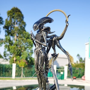 Alien Xenomorph Praying Buddha 11" Figure Scifi Horror Movie Model ...