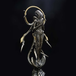 Alien Xenomorph Praying Buddha 11" Figure Scifi Horror Movie Model ...