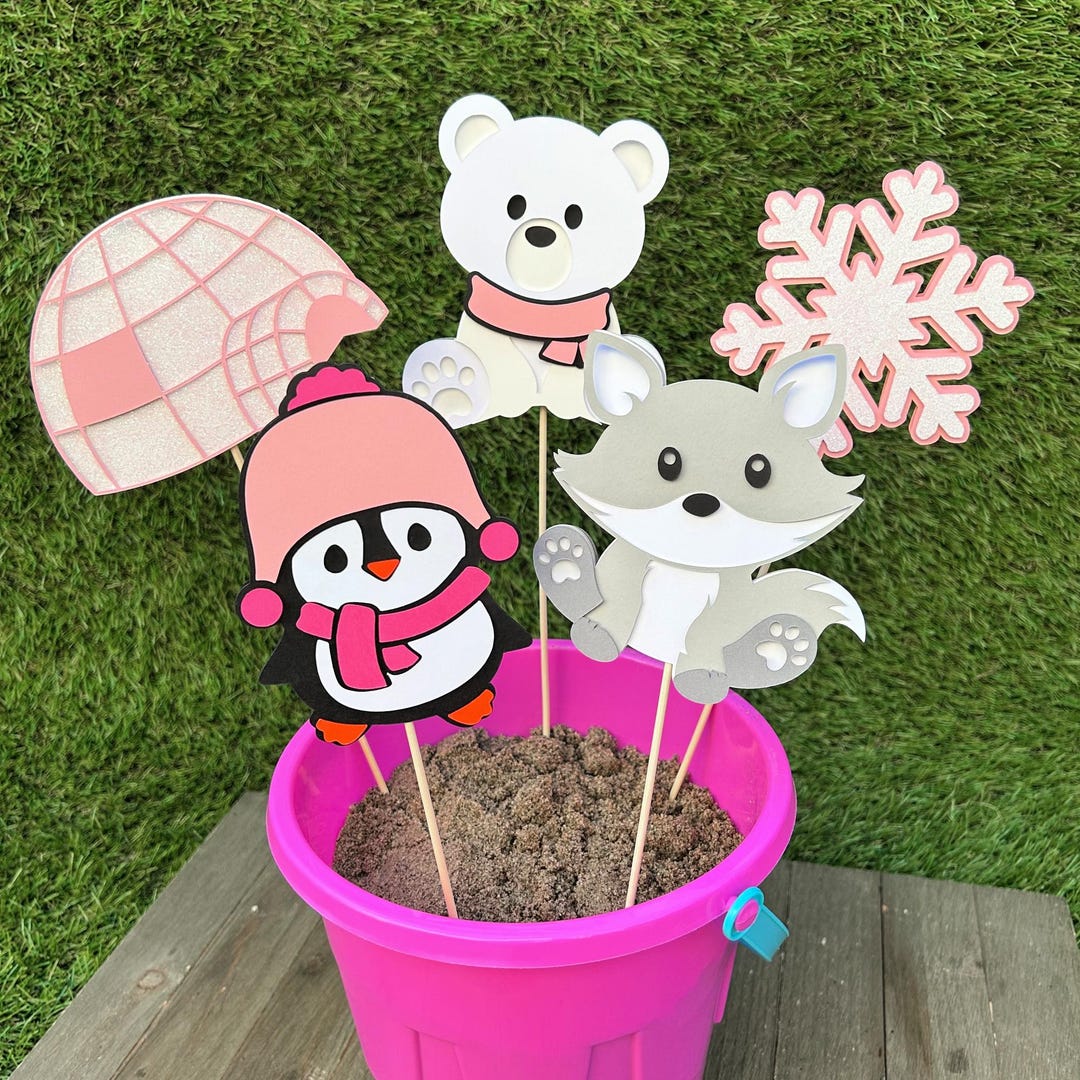 Pink Arctic Animal Centrepiece Sticks | Winteronederland Party ...
